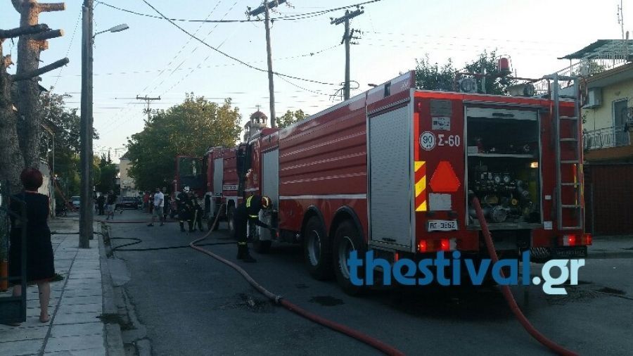 Θεσσαλονίκη: Φωτιά σε αποθήκη στα Διαβατά · euosmos.gr