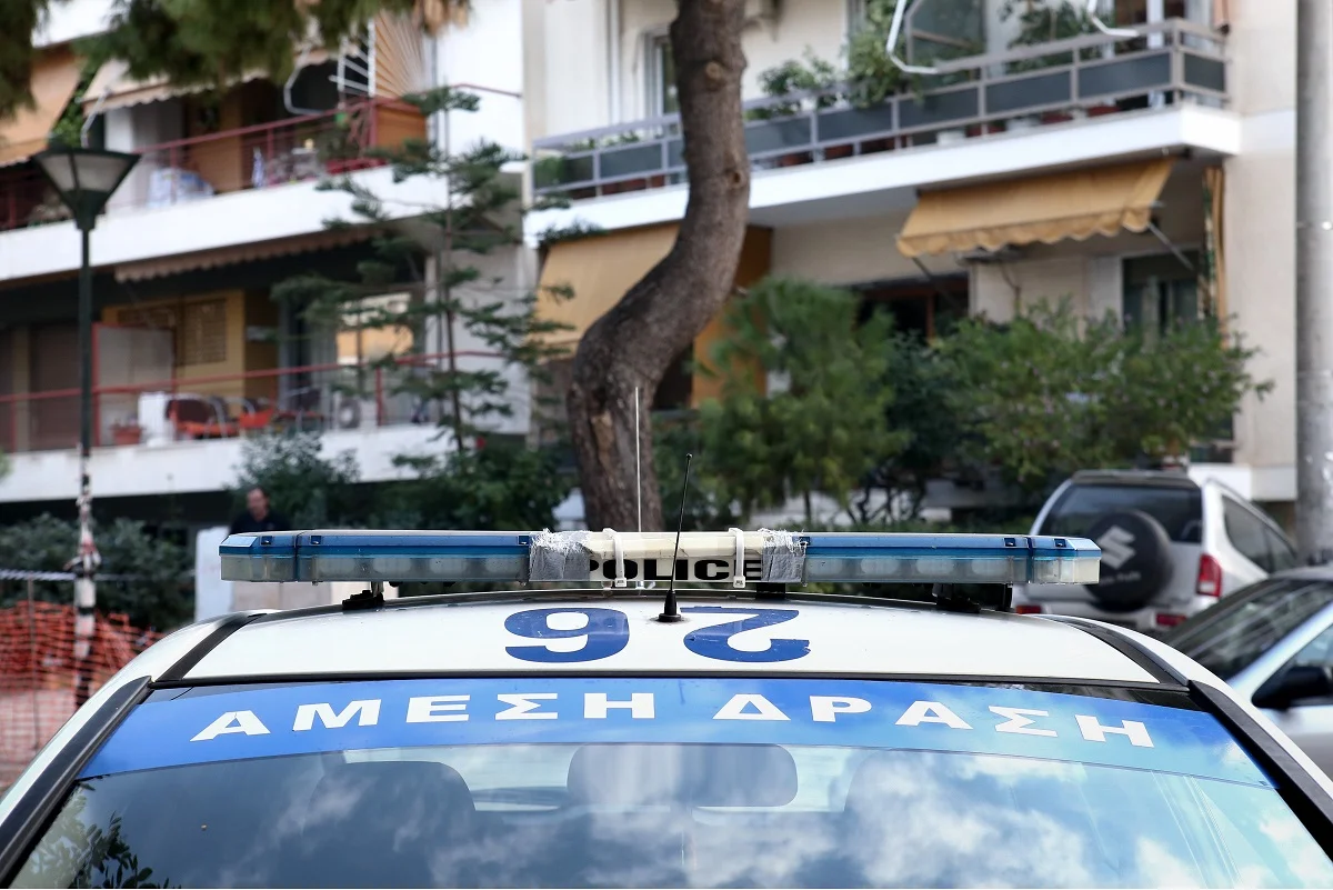 Θεσσαλονίκη: 17χρονος έκρυβε σε κουτιά παπουτσιών στο σπίτι του πάνω ...