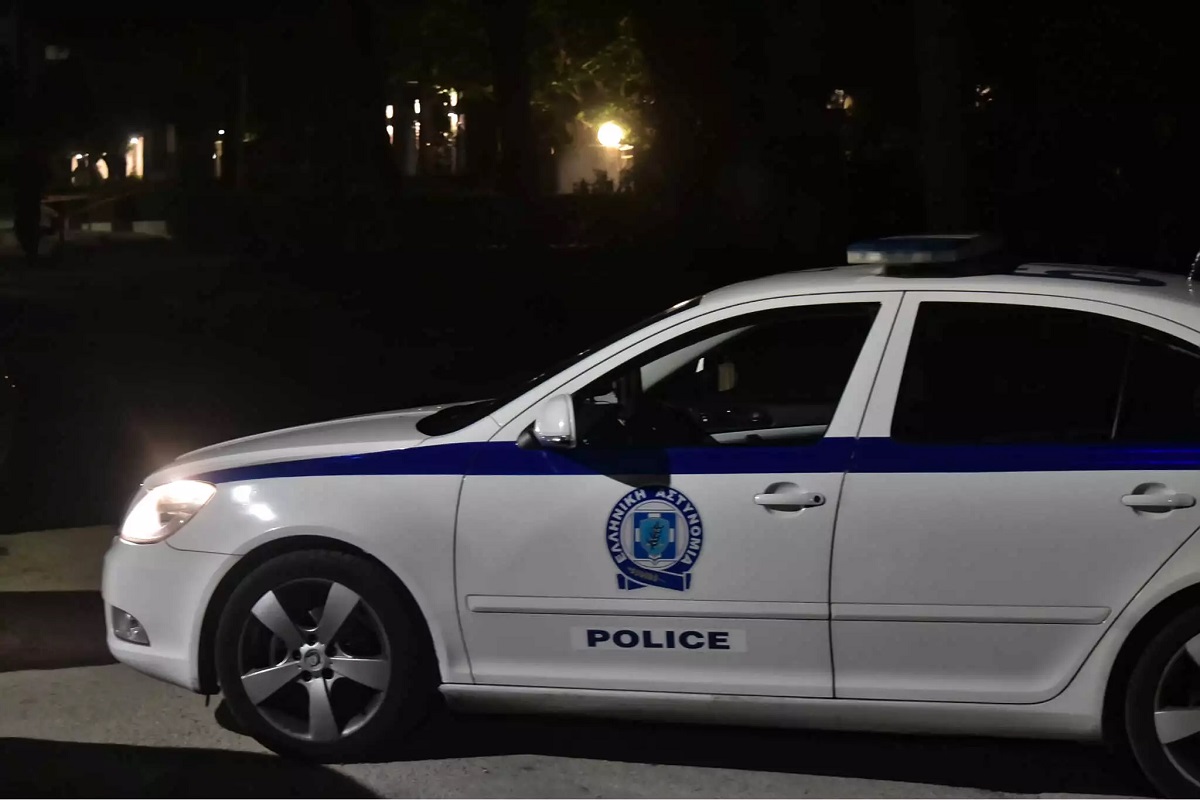 Πολίχνη: Κατήγγειλε ξυλοδαρμό και ληστεία από 20 άτομα ενώ καθόταν σε ...